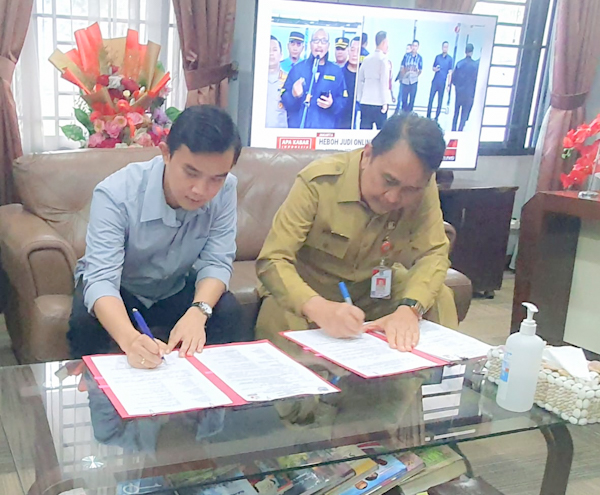 Sekkot Micler Lakat Tanda Tangani Berita Acara Pinjam-Pakai Eks Kantor ...